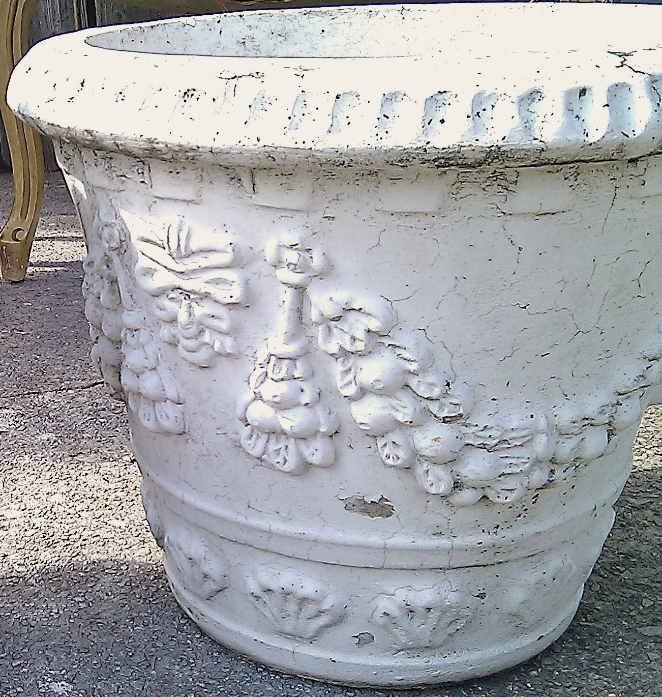 villabarnes: Alabaster and Cement