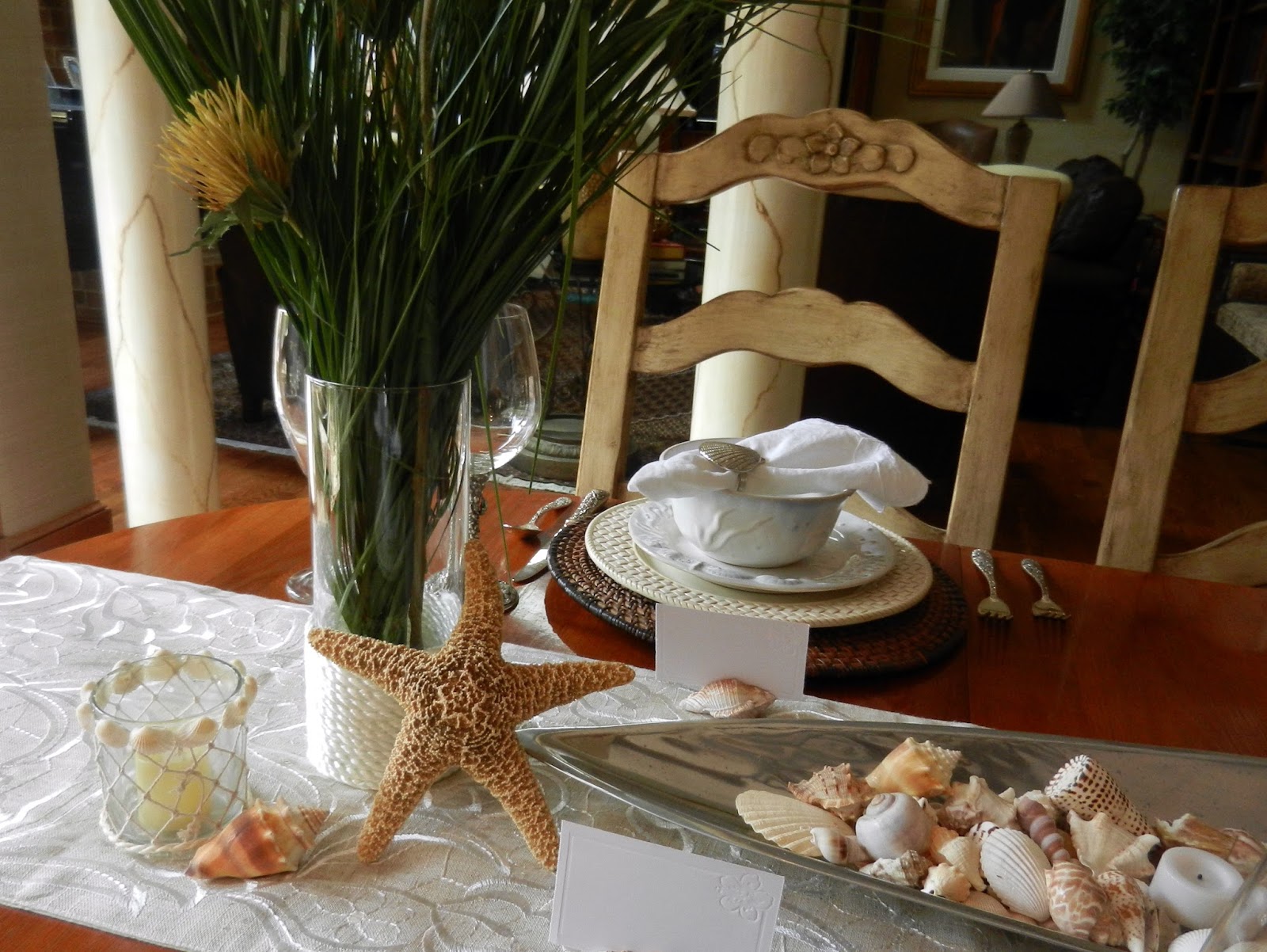 A Perfect Setting: A Beachy Setting