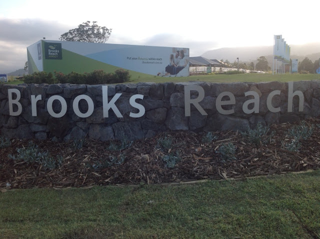 V & V's Metricon Phoenix @ BrooksReach, Horsley: Metricon's Display ...