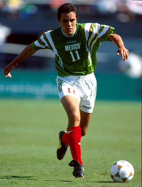 En imágenes: Cuauhtémoc Blanco, la nueva leyenda del futbol mexicano ...