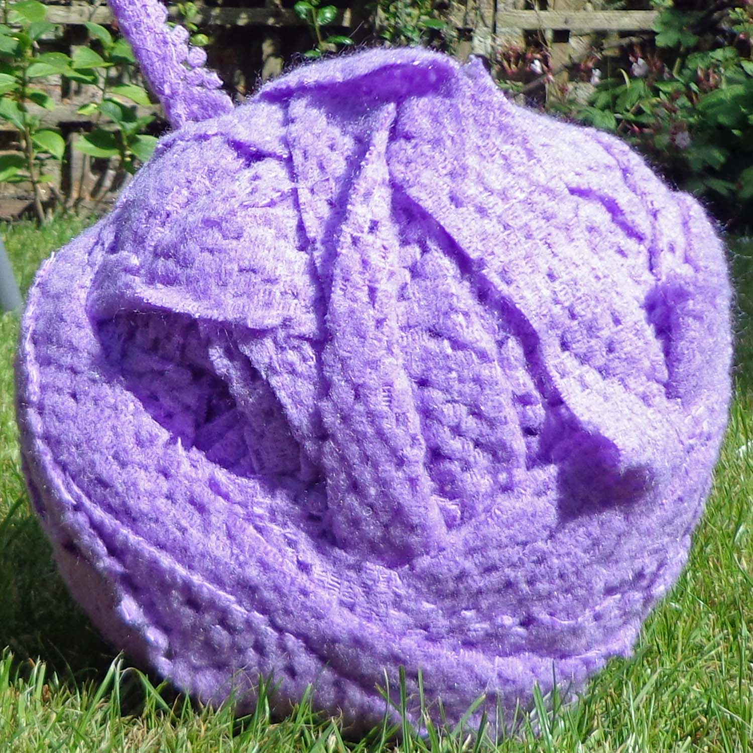 Hippystitch: Extreme Knitting on Extreme Needles