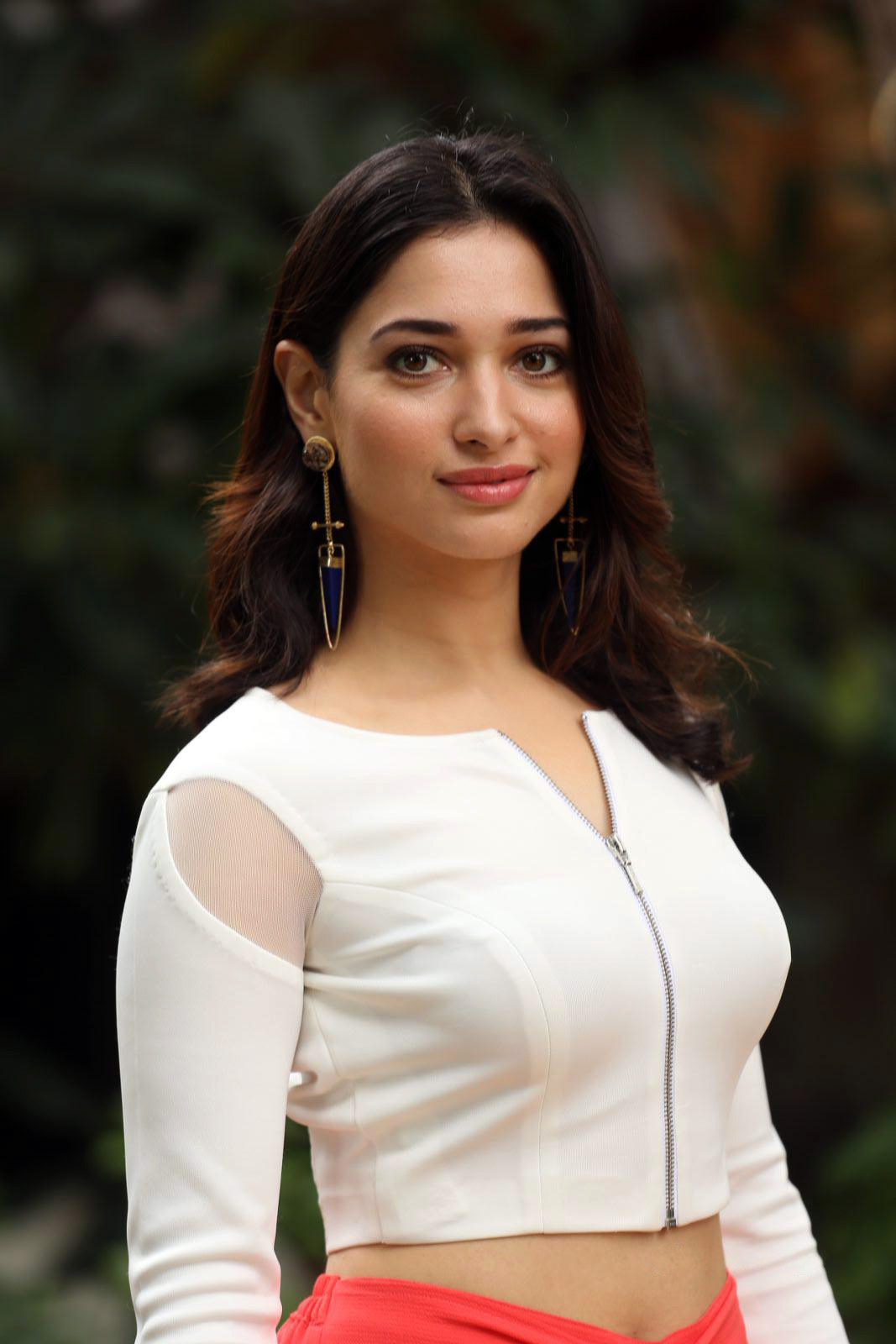 Tamanna Photoshoot at Abhinetri Movie Interview - South Indian Actress