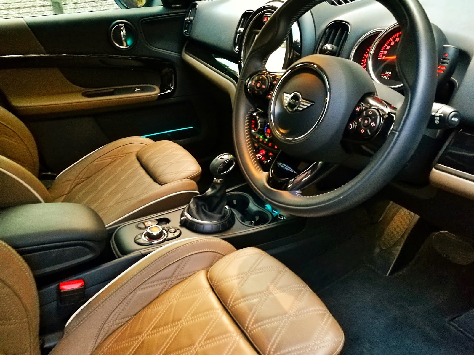 the Bucket: Bucket Seat: Mini Countryman Cooper