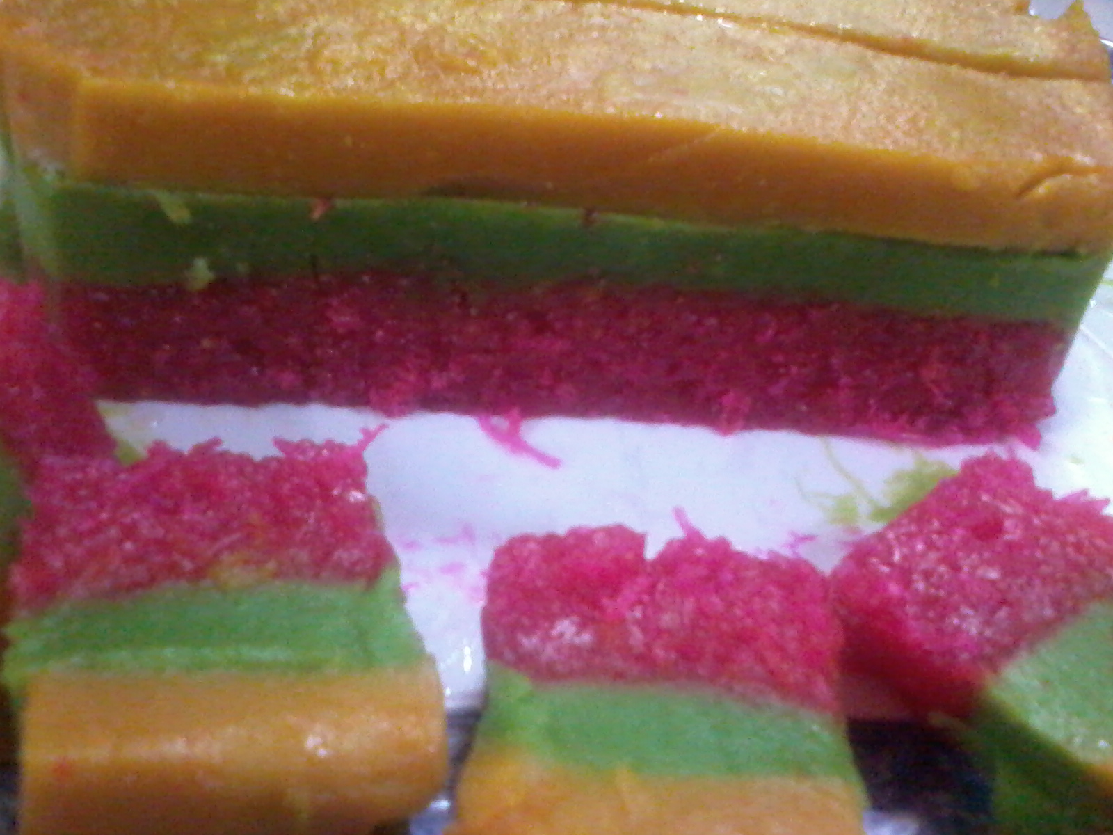 SWEET CUPCAKE SHIRA: KUIH TALAM TOKYO