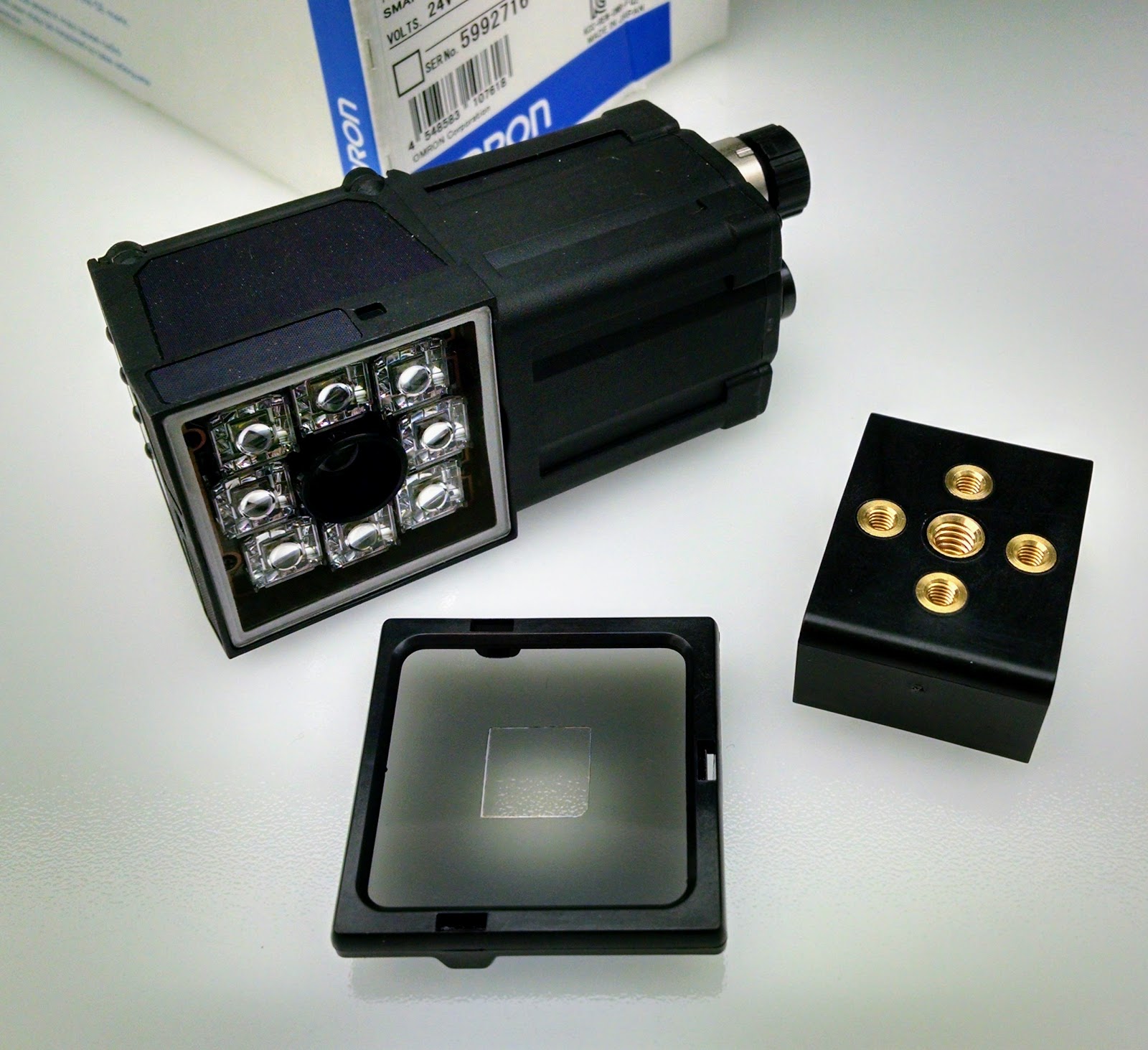 Moonlight savings time: Omron FQ2-S smart vision sensor
