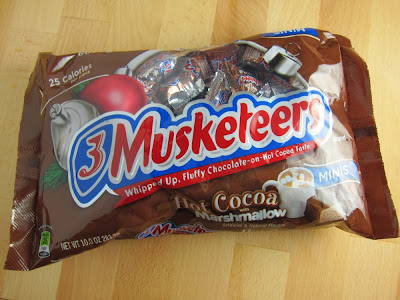 Review: Hot Cocoa with Marshmallow Three Musketeers Minis | Brand Eating