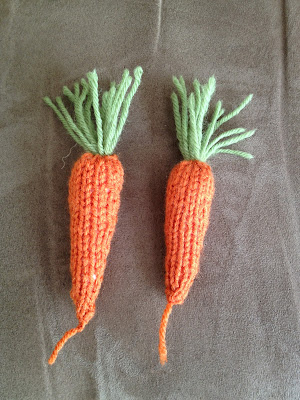 Knitting carrots
