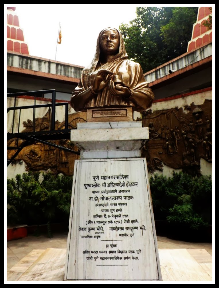 THE GREAT HOLKARS: The Half Statue Of 'Punyashlok Shri Ahilyadevi ...