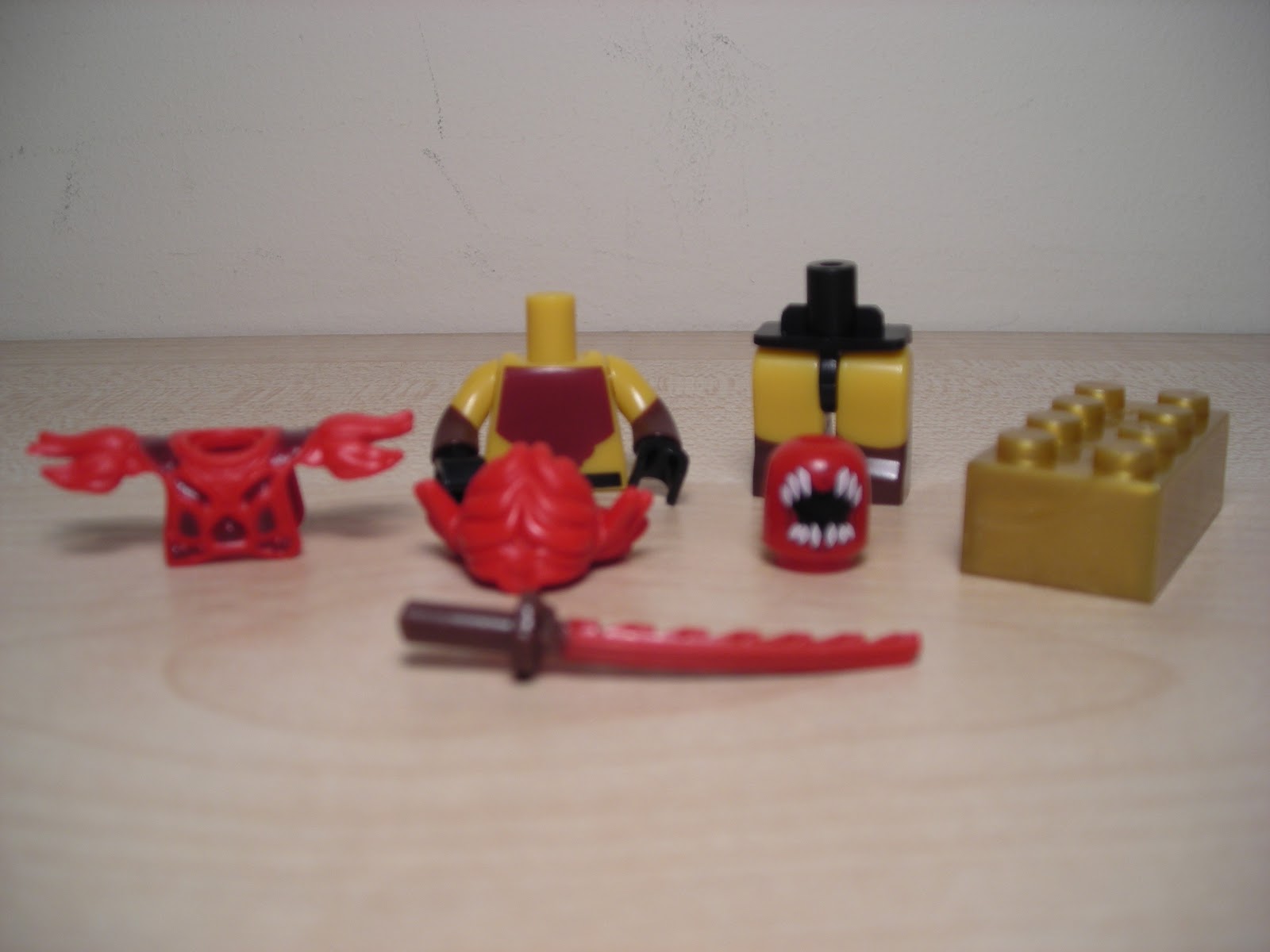 My Shiny Toy Robots: Mega Bloks Power Rangers Samurai Metallic Gold ...