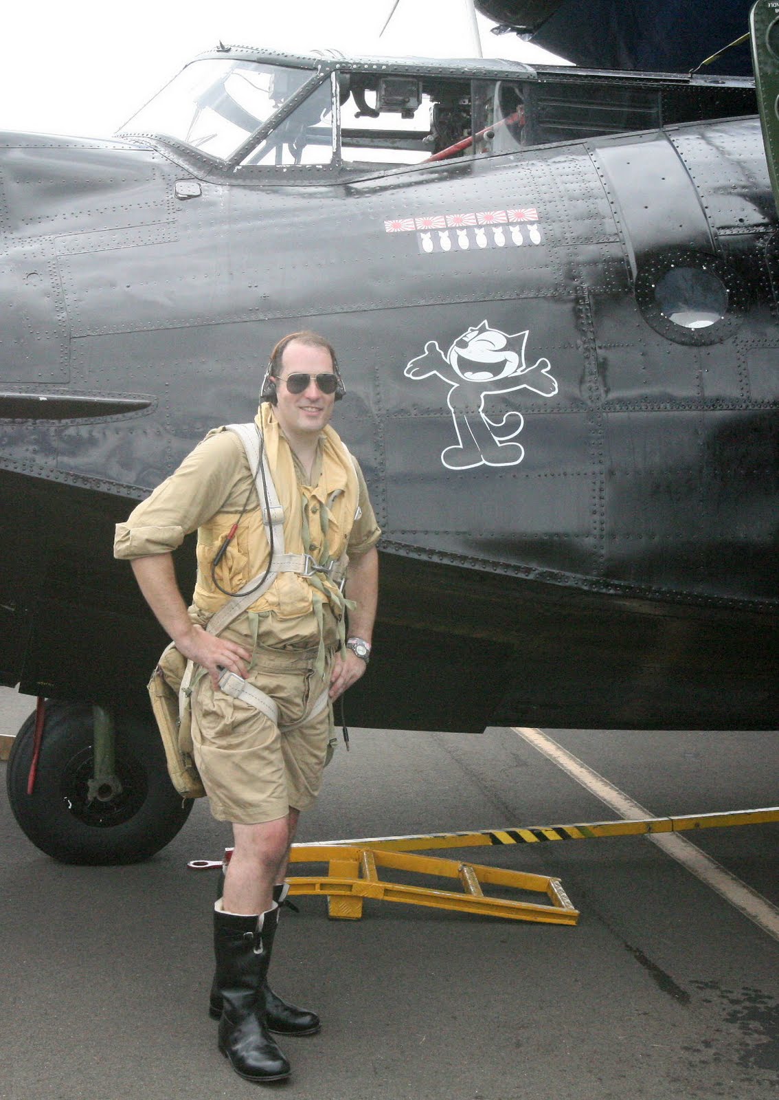 Heritage flight gear / flying gear displays: WHAT I DISPLAY AT AIRSHOWS ...