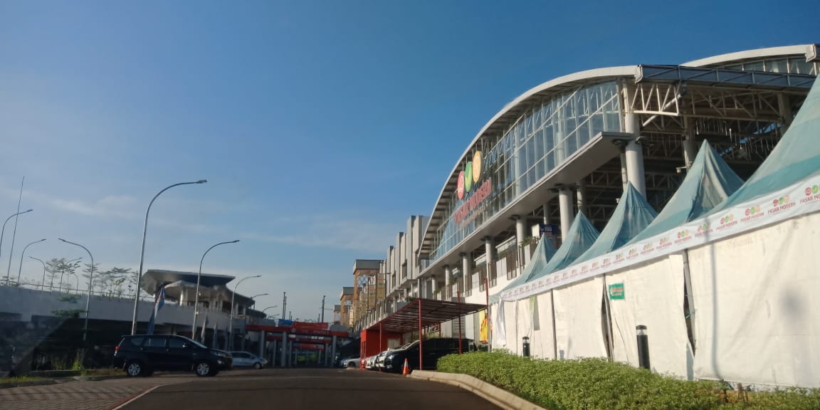 Belanja di Pasar Modern Intermoda BSD City, Terintregrasi ke Stasiun ...