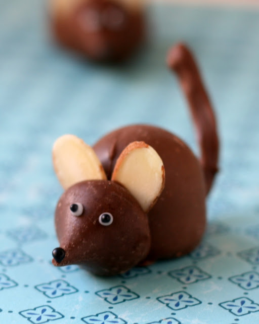 The Pink Elephant: Project Thursday: Sweet Chocolate Mice