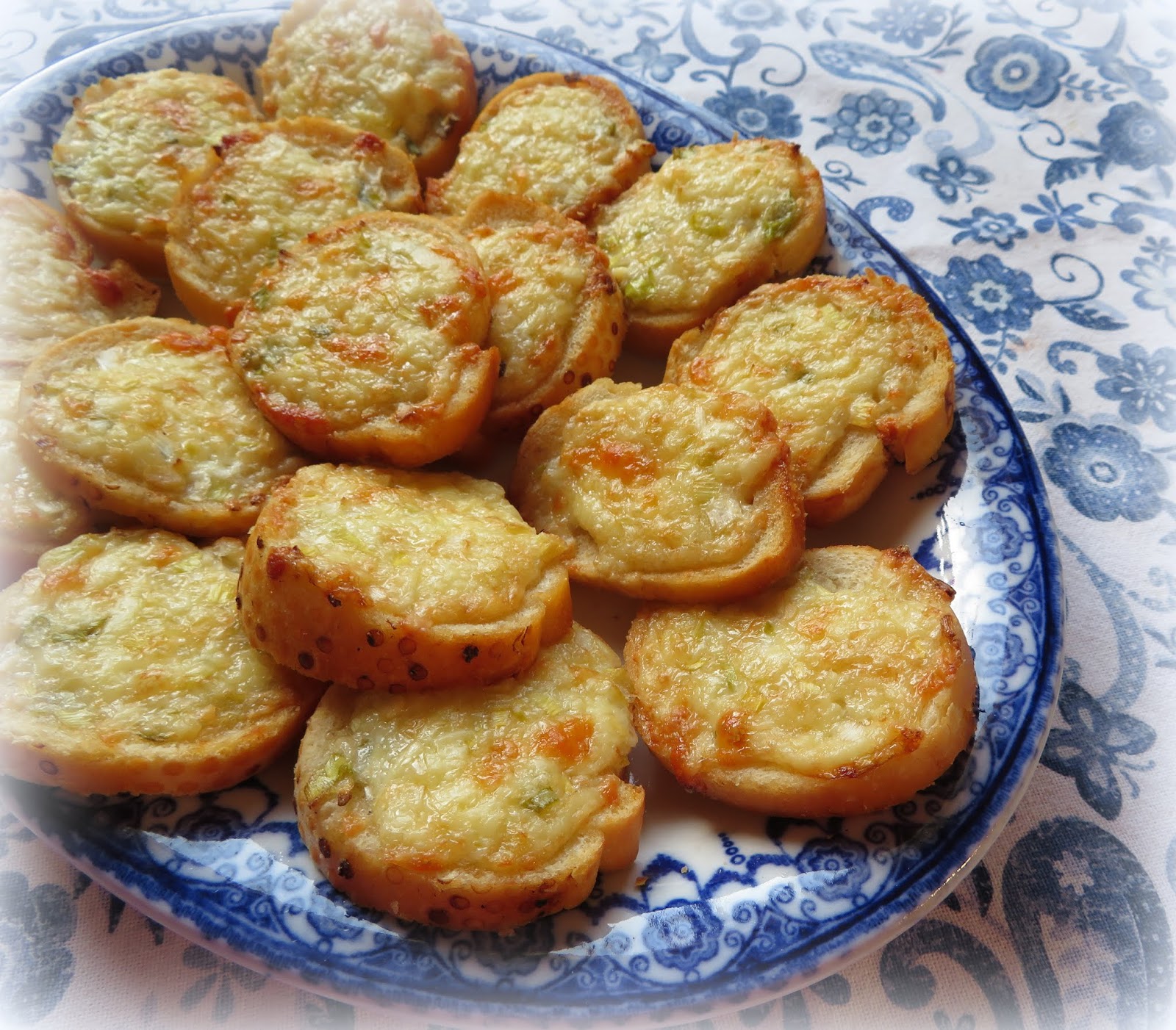 Toasted Cheese Rounds | The English Kitchen