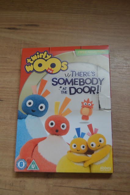 Playdays and Runways: Twirlywoos - There's Somebody At The Door DVD Review