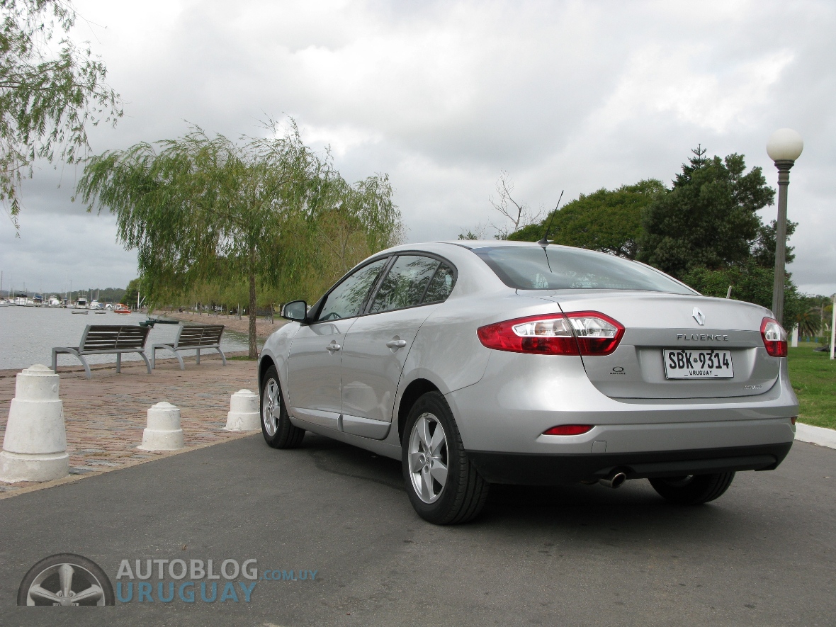 Prueba: Renault Fluence Privilège Plus 2.0 CVT (Parte 1) : Autoblog ...
