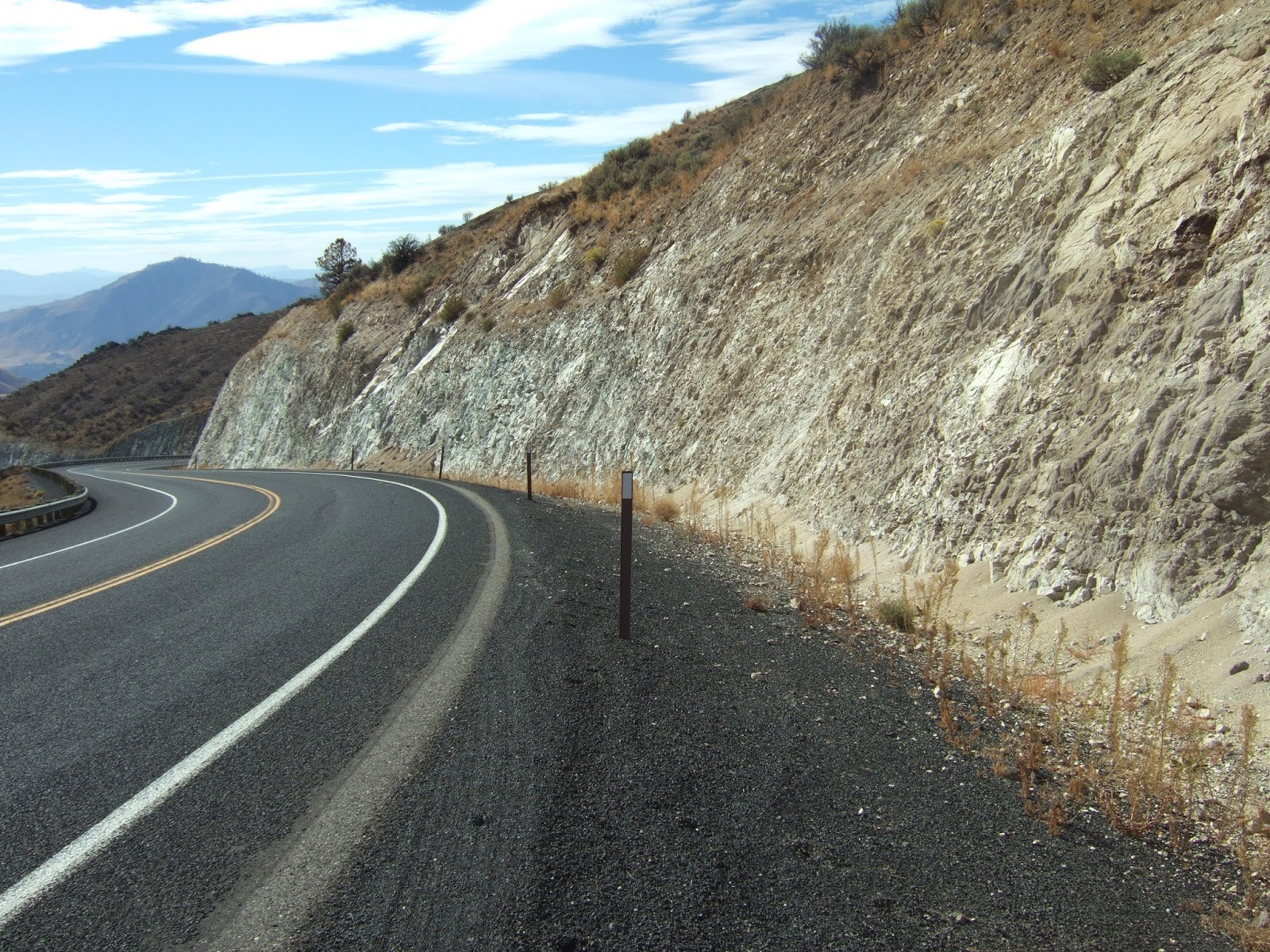 Reading the Washington Landscape: Invasive Basalt at the top of McNeil ...