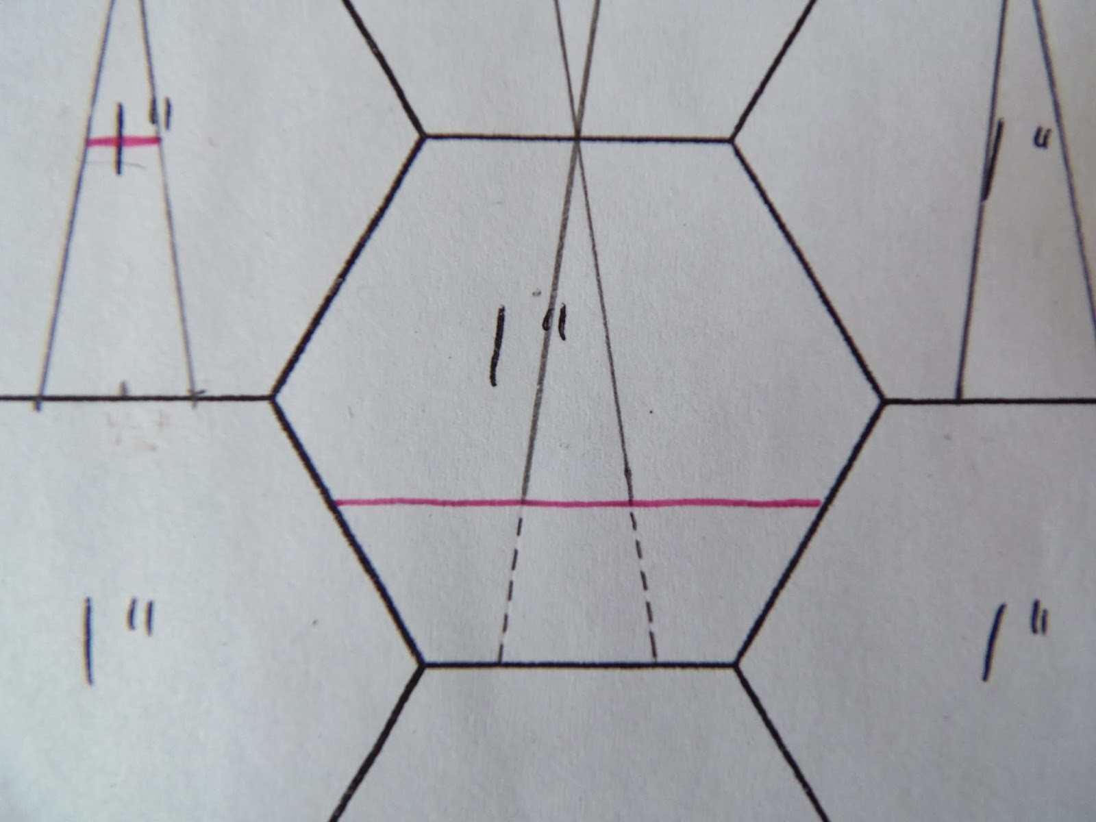 Faeries and Fibres: Tutorial: Another fun hexagon block