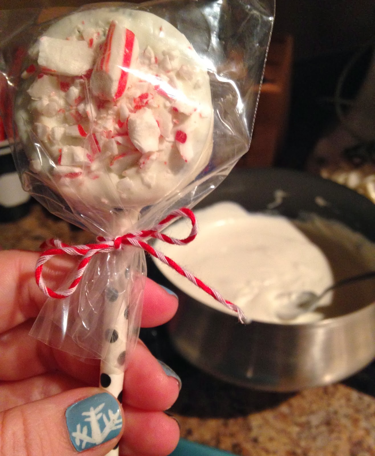 Breezy Days: How to: Make Festive Oreo Pops