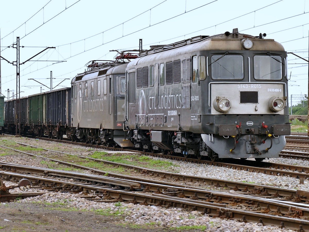 ST43-R015 na stacji Warszawa Wschodnia Towarowa | Torowy