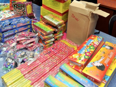 BRAHIM NYIOR: Mercun dan Bunga Api Menjelang Raya, Ibarat Irama dan Lagu