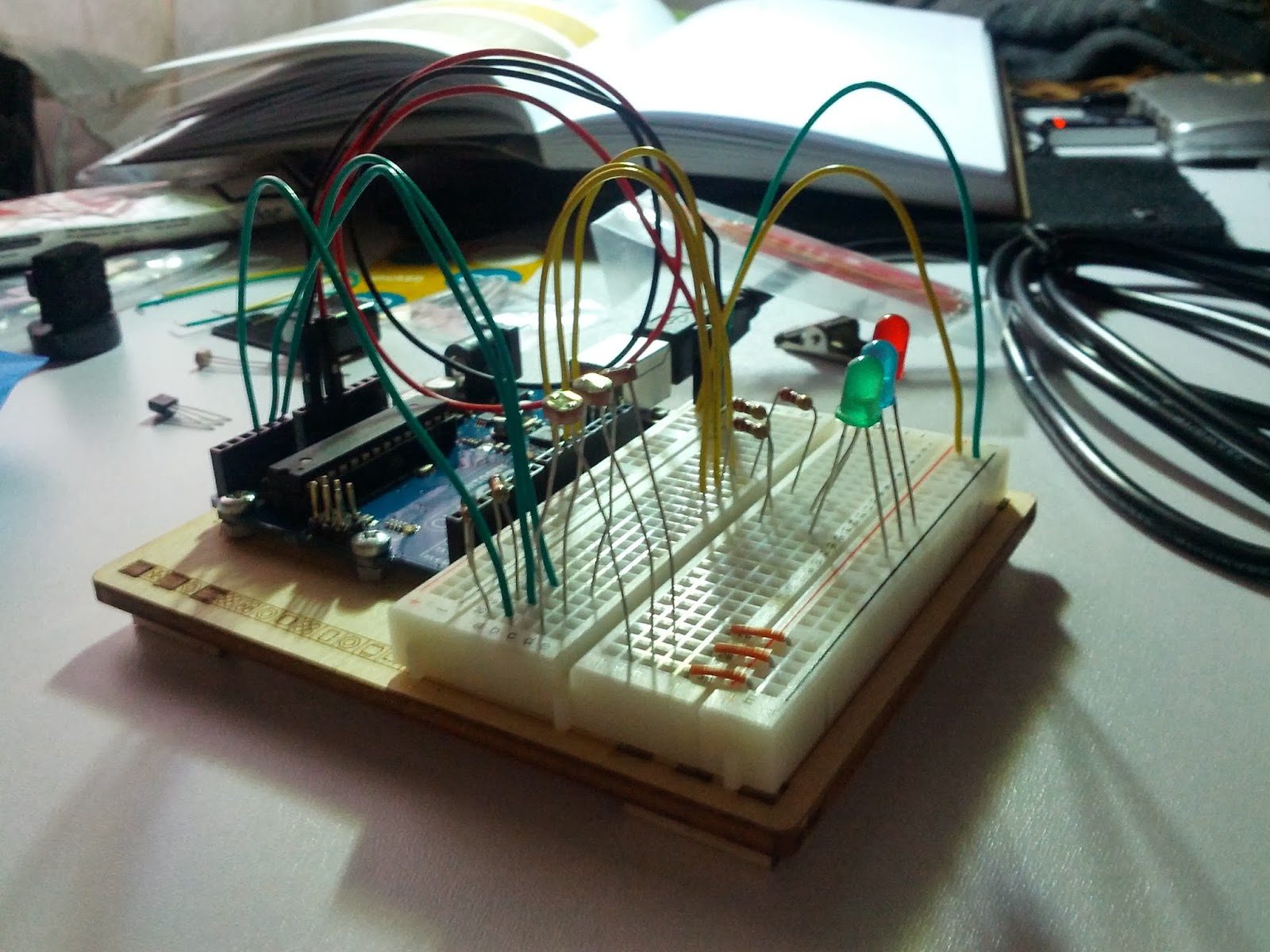 Ygyfreezone Arduino Starter Kit Chapter 04 Color Mixing Lamp