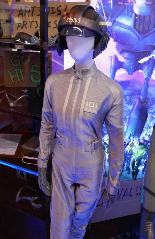 Hollywood Movie Costumes and Props: Ready Player One movie costumes and ...