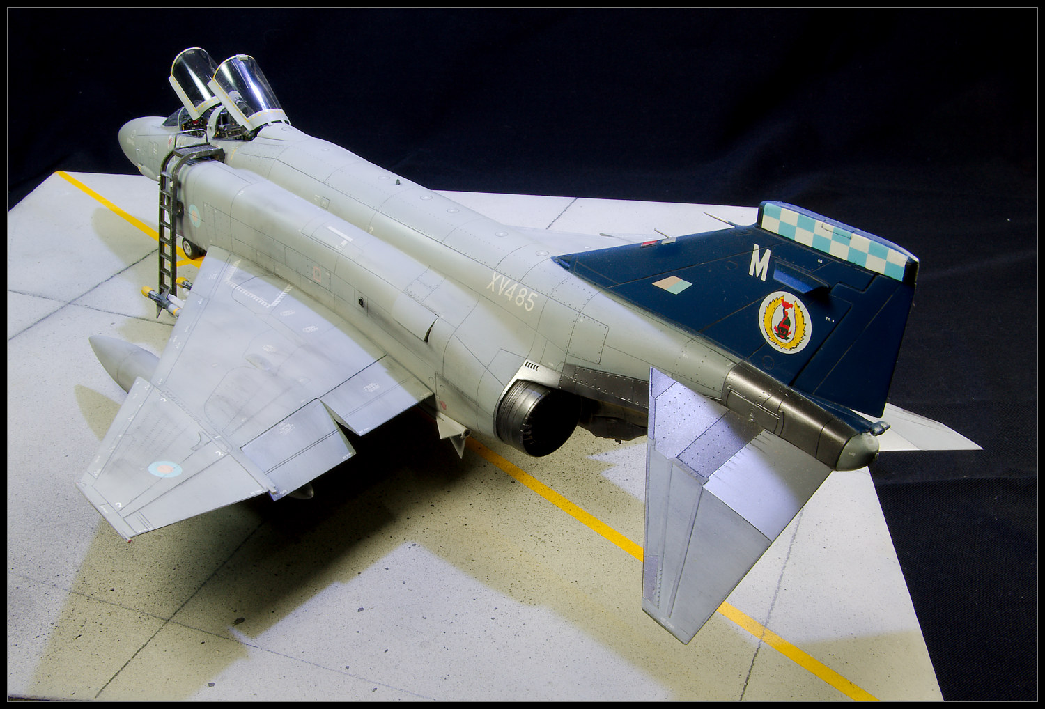The Hamfisted Modeller: 1/48 Hasegawa F-4 FGR-2 Phantom - No 19 Sqn ...
