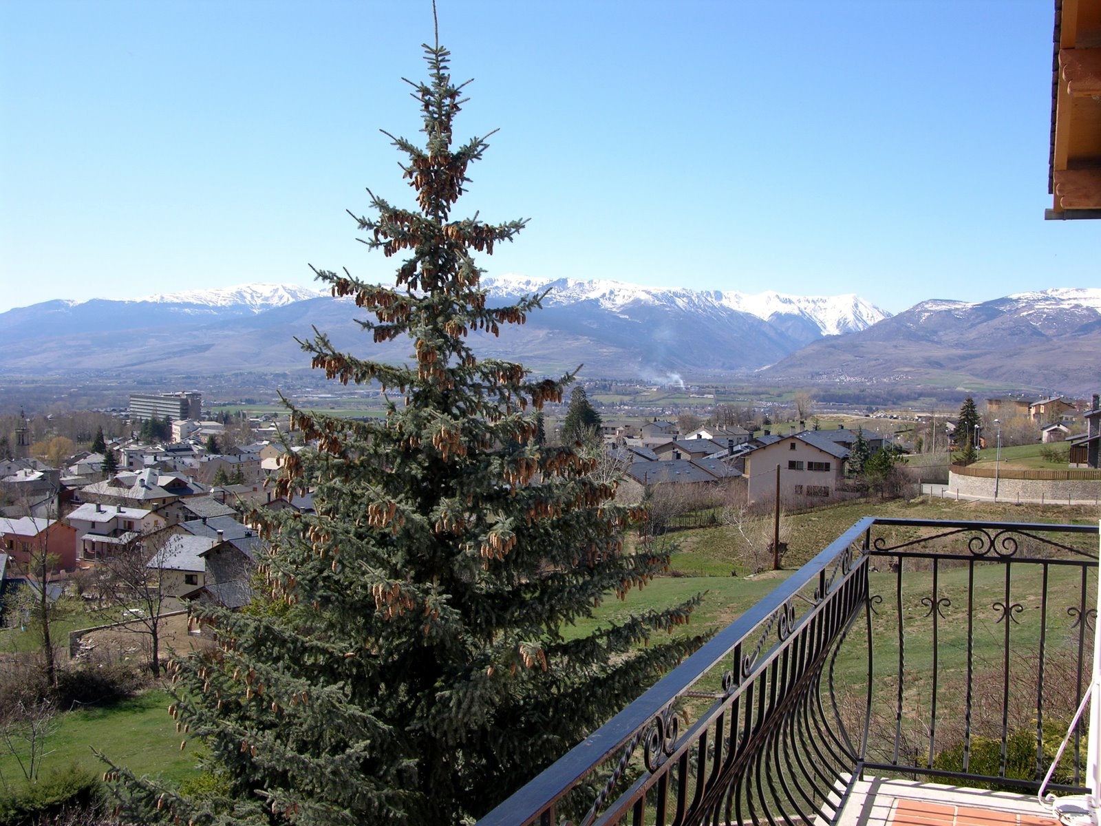 Casa a Osseja en la Cerdanya Francesa: Casa a Osseja en la Cerdanya a 3 ...