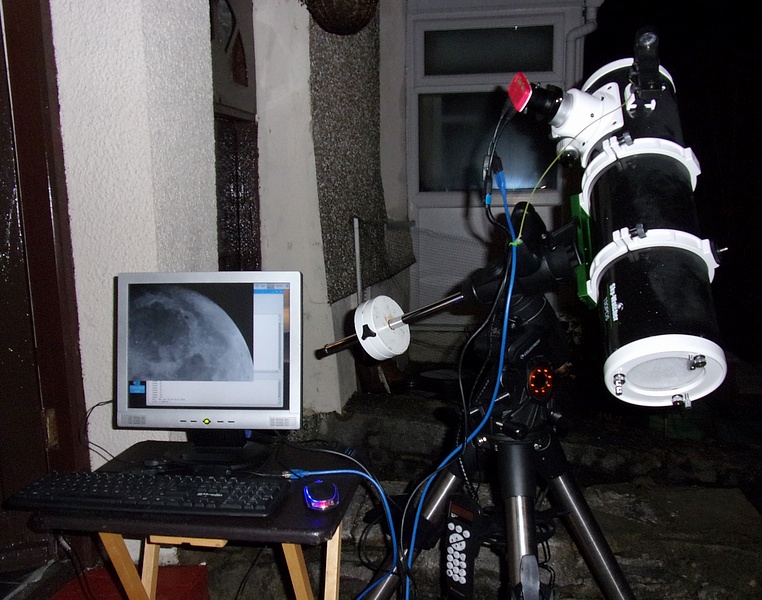 x-bit-astro-imaging: Raspberry Pi cameras for Lunar imaging