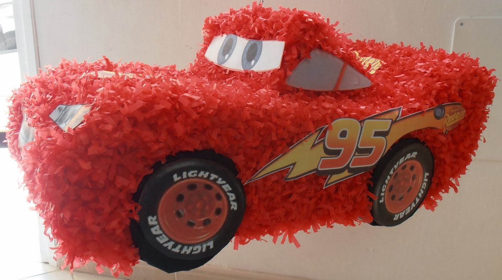 PIÑATAS: RAYO MAC QUEEN