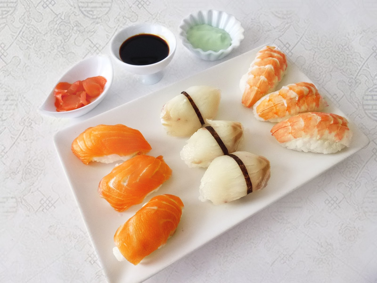 "Sushi Time": Onigiris, Nigiris, Makis Variados y Jengibre Encurtido ...