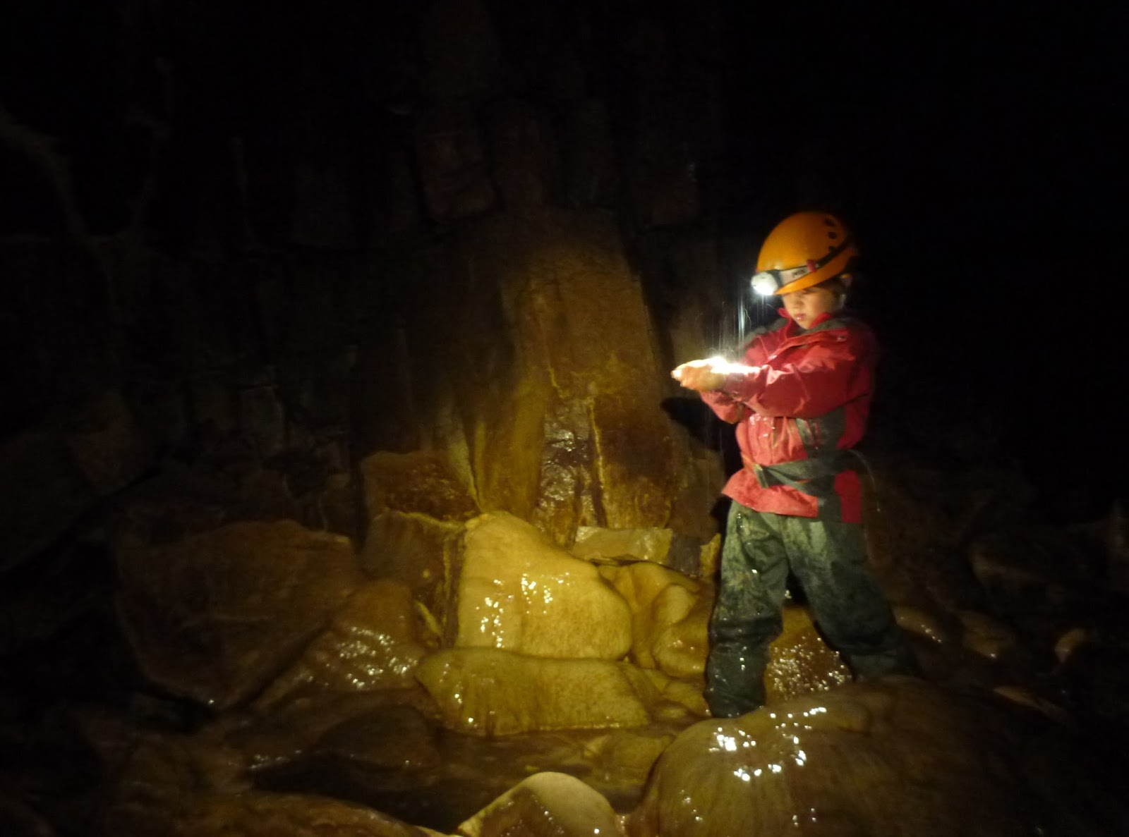 South Wales Caving Club - blog: First time caving