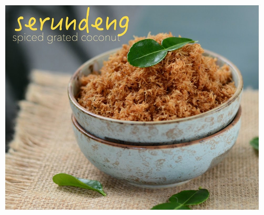 Indonesian Medan Food: Serundeng (Spiced Grated Coconut)