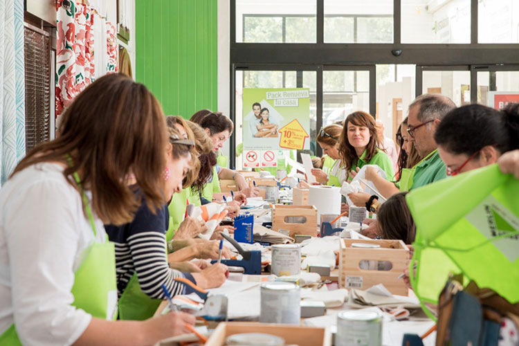 Taller de textiles en el Leroy Merlín de Gijón | Café largo de ideas ...