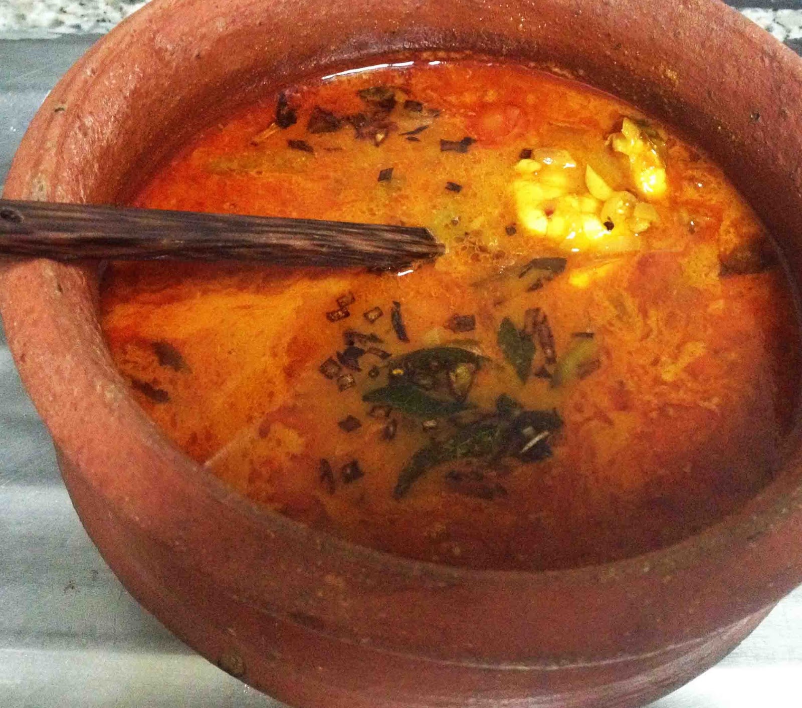 CURRY RECIPE - EASY GAMBOOGE SHRIMP CURRY / KUDAMPULI CHEMMEEN CURRY