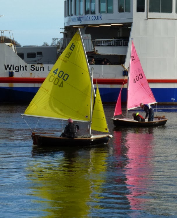 Bursledon Blog: Seasonal SCOWs