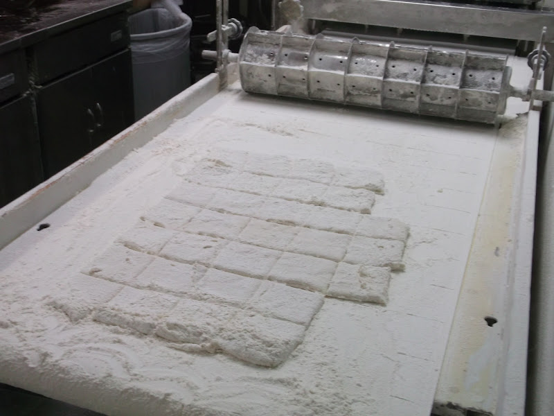 DESSERTS AROUND THE GLOBE: New Orleans Beignets at Cafe du Monde