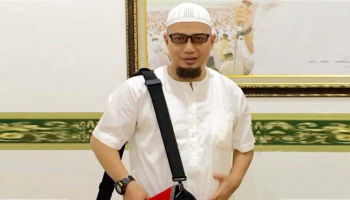 Kumpulan Foto Ustad Arifin Ilham Terbaru Lengkap - FiqihMuslim.com