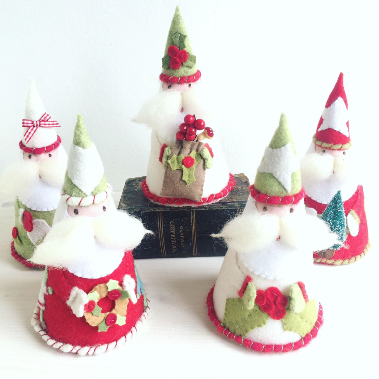 Roxy Creations: Festive Santa Pdf Pattern