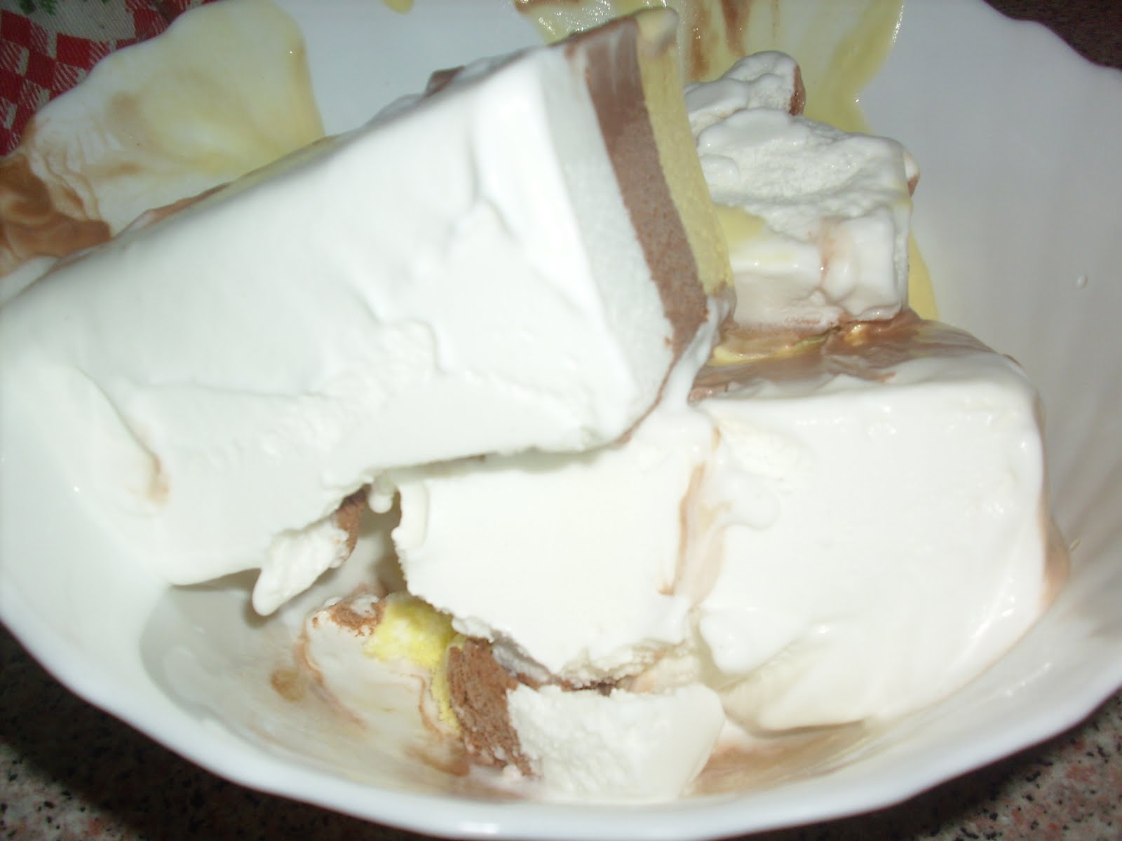 Mi Mamá Cocina: PLUNK CAKE DE " HELADO MANIPULADO