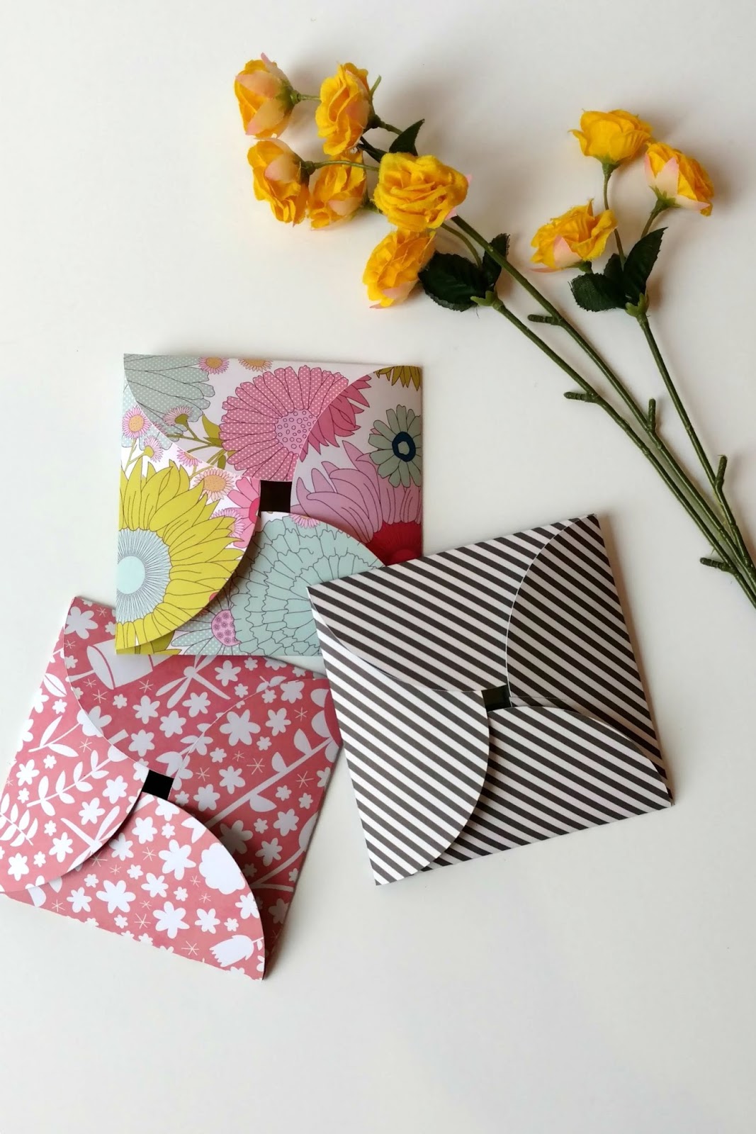 Easy Blooming Envelope and Card - Sunshine and Munchkins