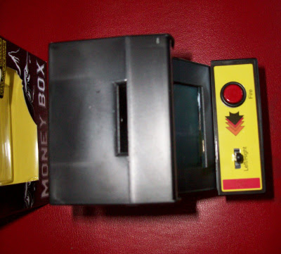 Pixels Mil: Un buen regalo: Arcade Machine Money Box