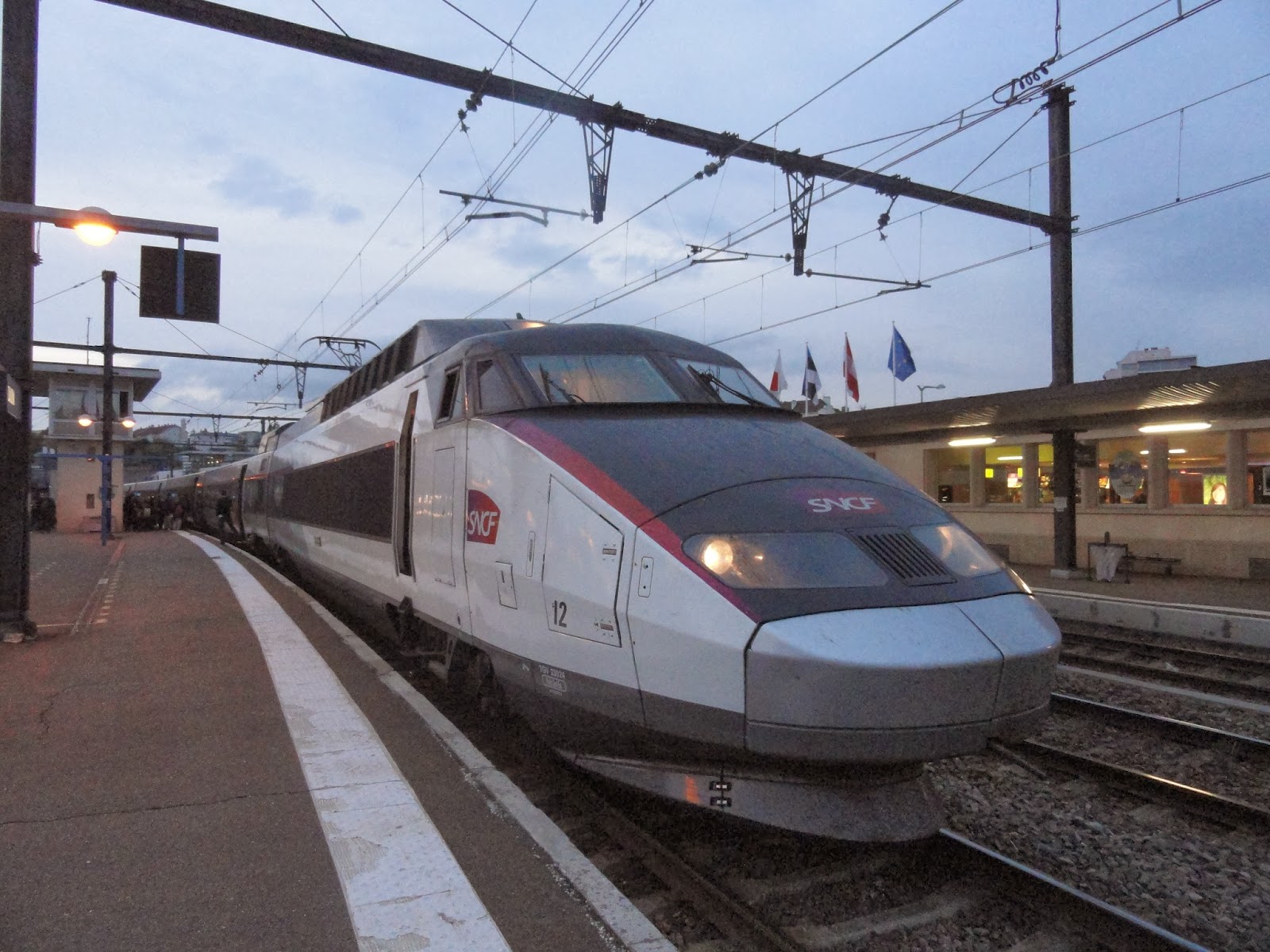 TGV Sud-est rame 12