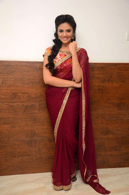 Bollywood Actress Saree Collections: Srimukhi in Designer Red Saree ...