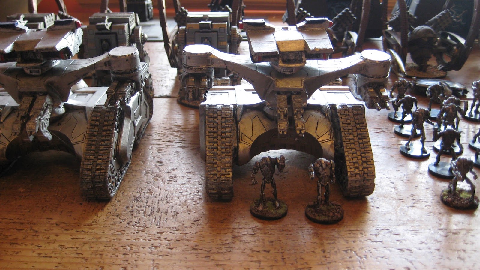 Stealthy chinwag: Old pics of 28mm robot army