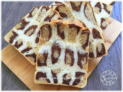 cathy's joy: Leopard Prints Bread
