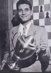 CHESS COACH , ajedrez a la orden: Dos años ya sin el GM Larry Evans.