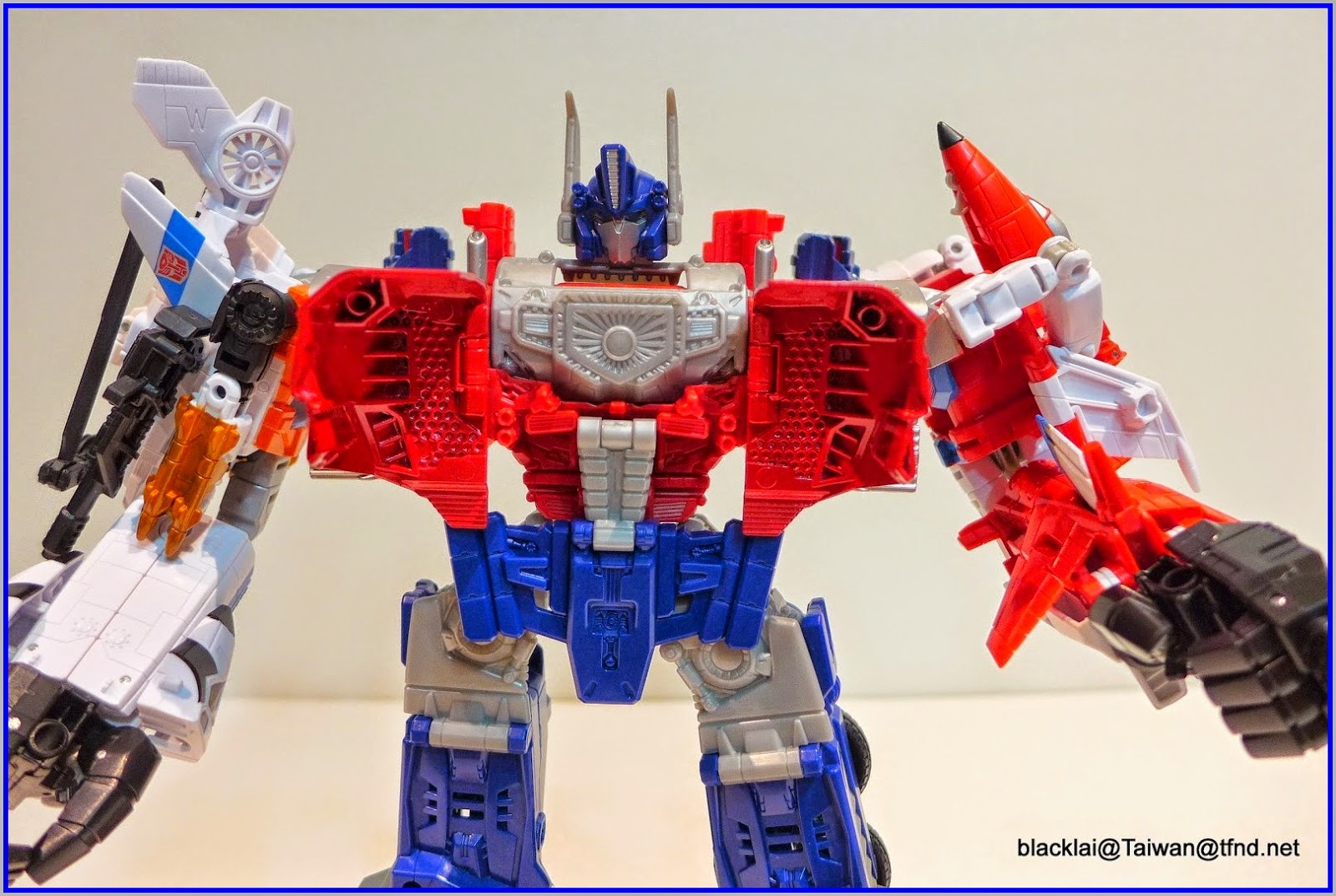 Transformers Power Core Combiners @ PCCombiners.blogspot.com: Whoaaa ...