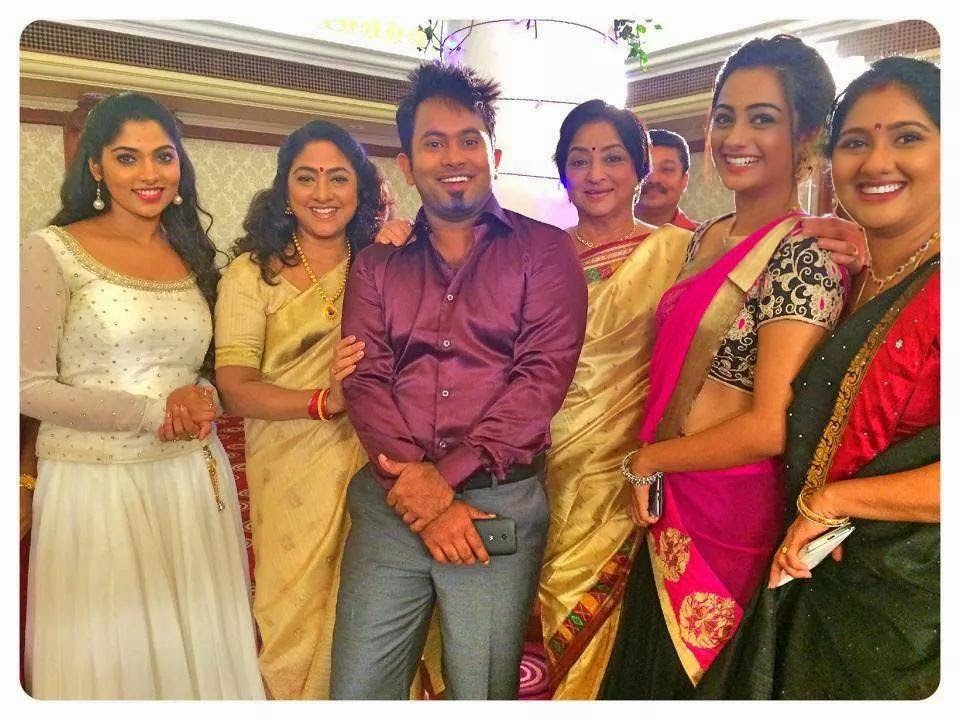 Mohanlal's Daughter vismaya's Photo Gallery - Fun Mixture