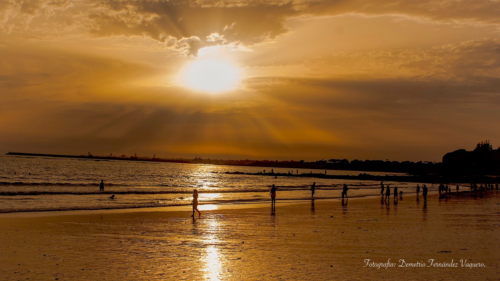 Puesta de sol en playa de Las Redes, El Puerto de Santa María (Cádiz ...